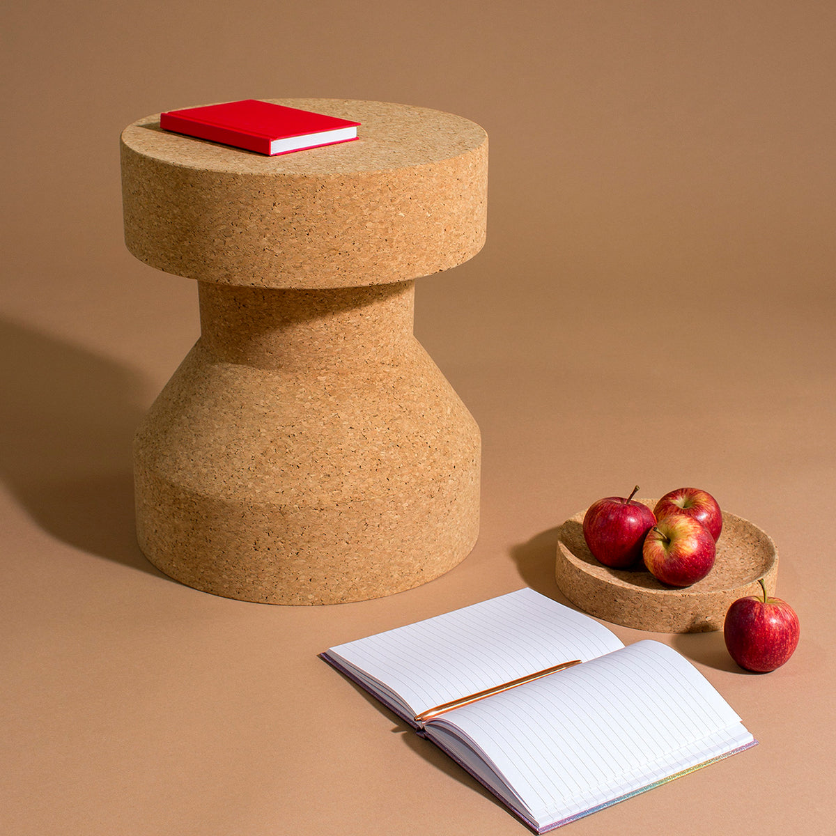 Pirueta Accent Stool/Table – Versatile Solid Cork Design